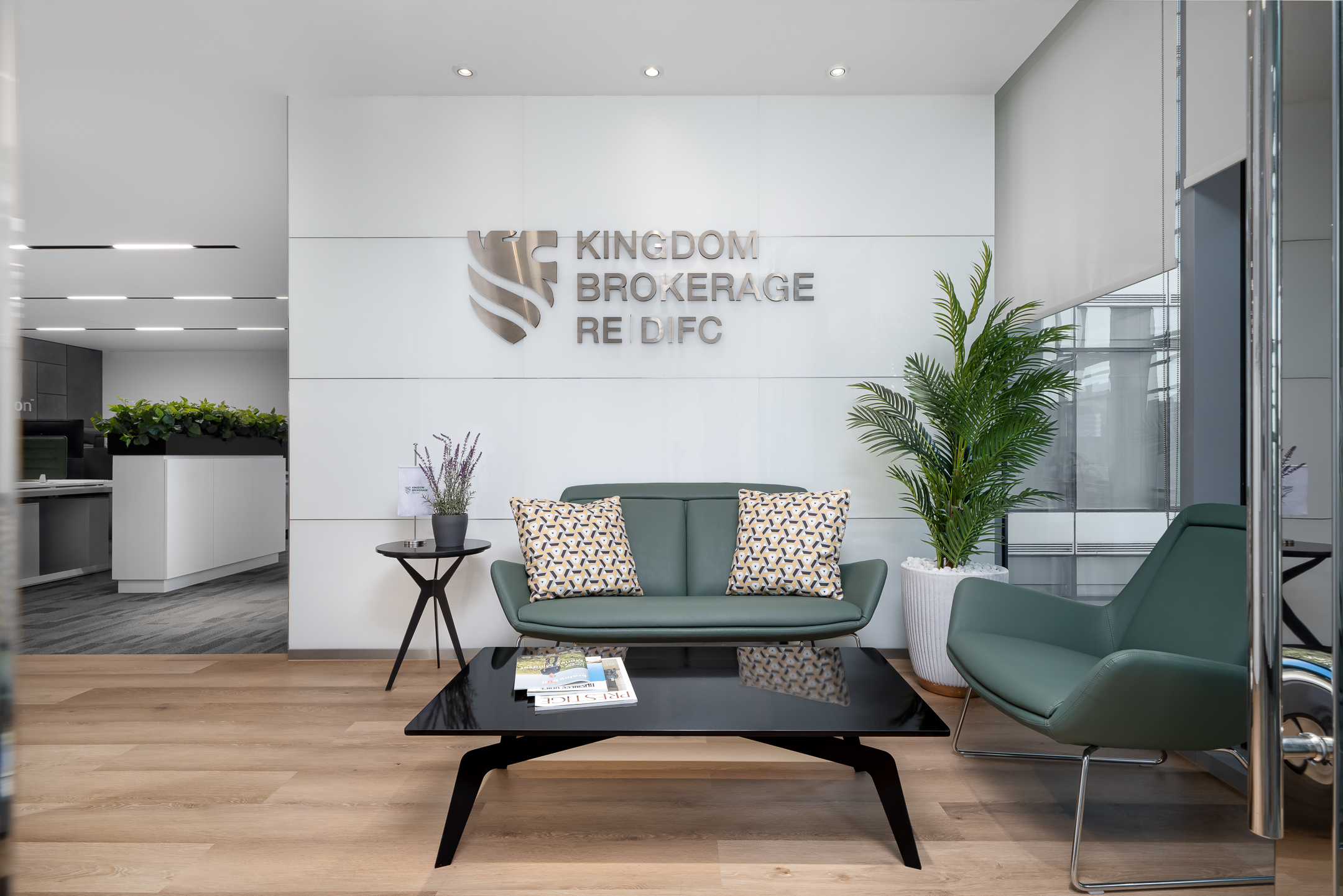 Kingdom Brokerage RE Office - Zen Studio Interior ArchitectsZen Studio Interior Architects